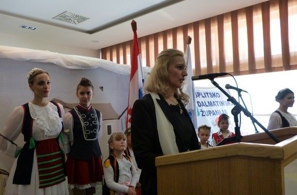 Ana Barać gostuje u emisiji ‘100 ljudi 100 ćudi’ - FERATA