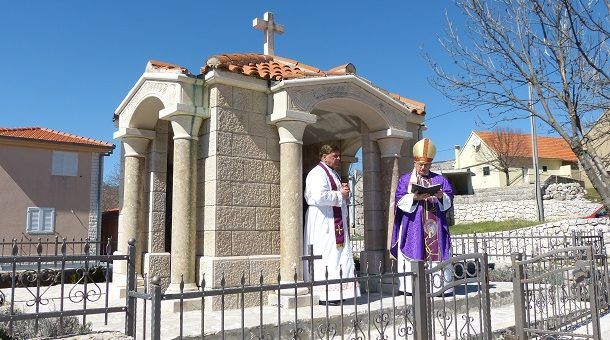 Voštane: Komemoracija za žrtve podkamešničkih sela - FERATA