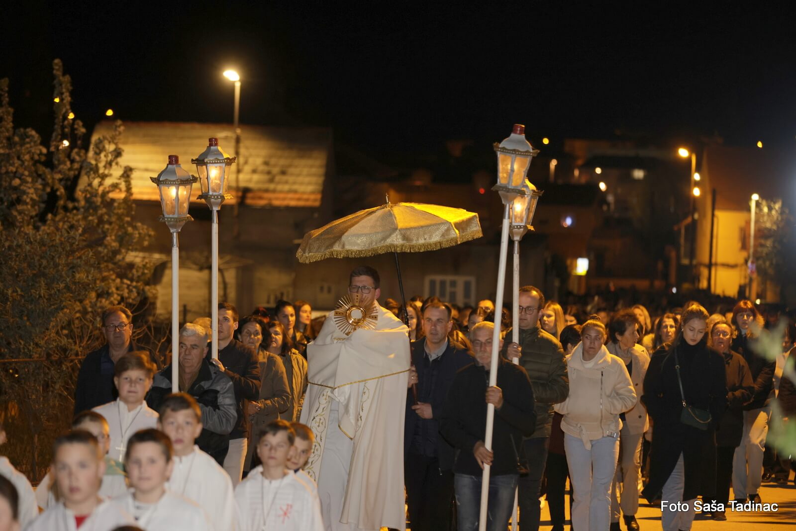 Procesija u Trilju - FERATA - FERATA