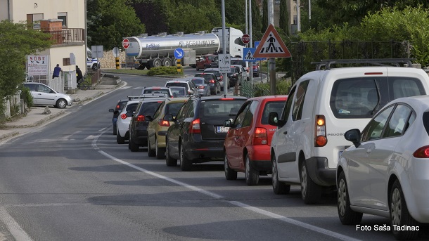 Cesta D-1 u mjestu Brnaze otvorena za promet - FERATA
