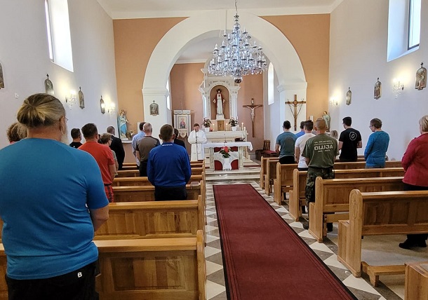 U Voštanima započeo tradicionalni planinarski pohod 'Put Oluje ...