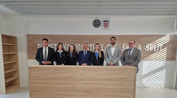 Župan Boban obišao Turističko-ugostiteljsku školu Split - FERATA